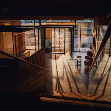 Workplace Visitor Policy: Template PDF, Examples & Tips