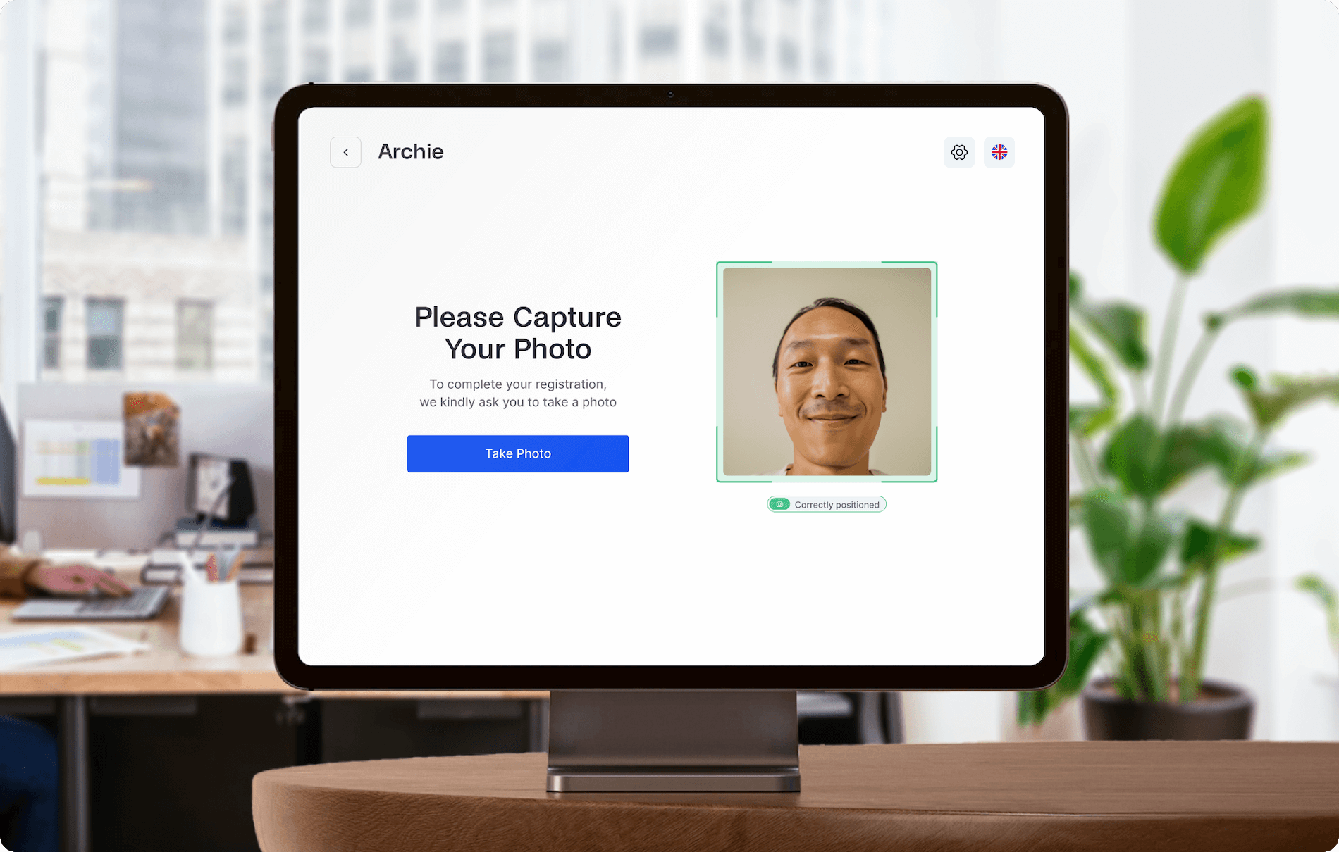 10 Visitor Management System Features That Make a Difference